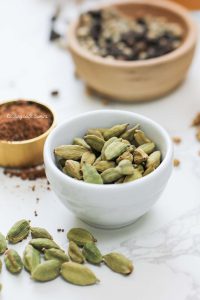 Popular Persian Spices and How to Use Them