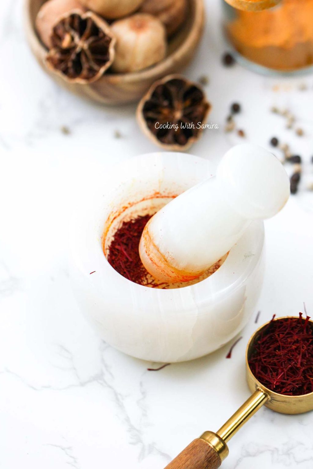 Popular Persian Spices and How to Use Them