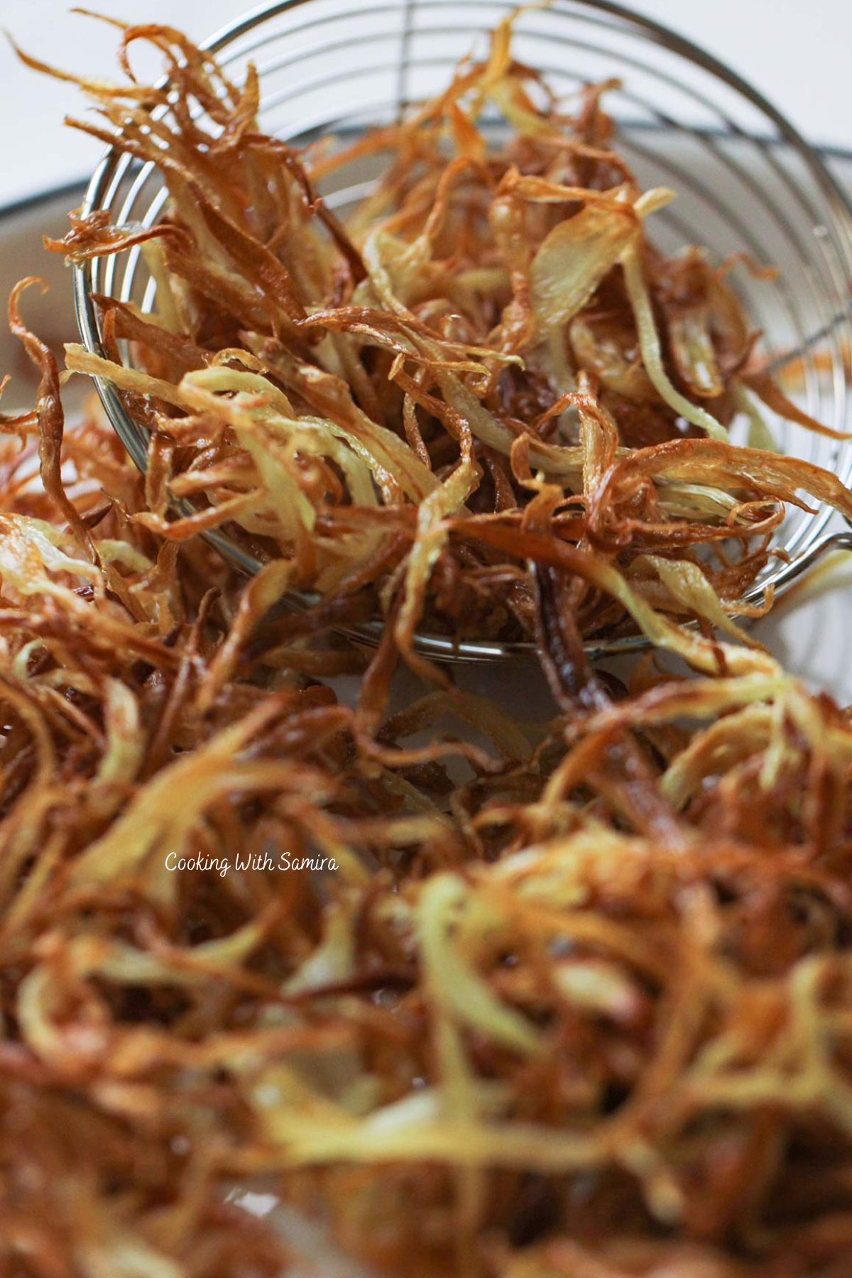 Piaz Dagh (Crispy Fried Onions)
